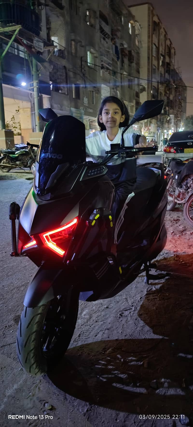 Revoo E52 electric bike 2025 - Electric - 1106417614