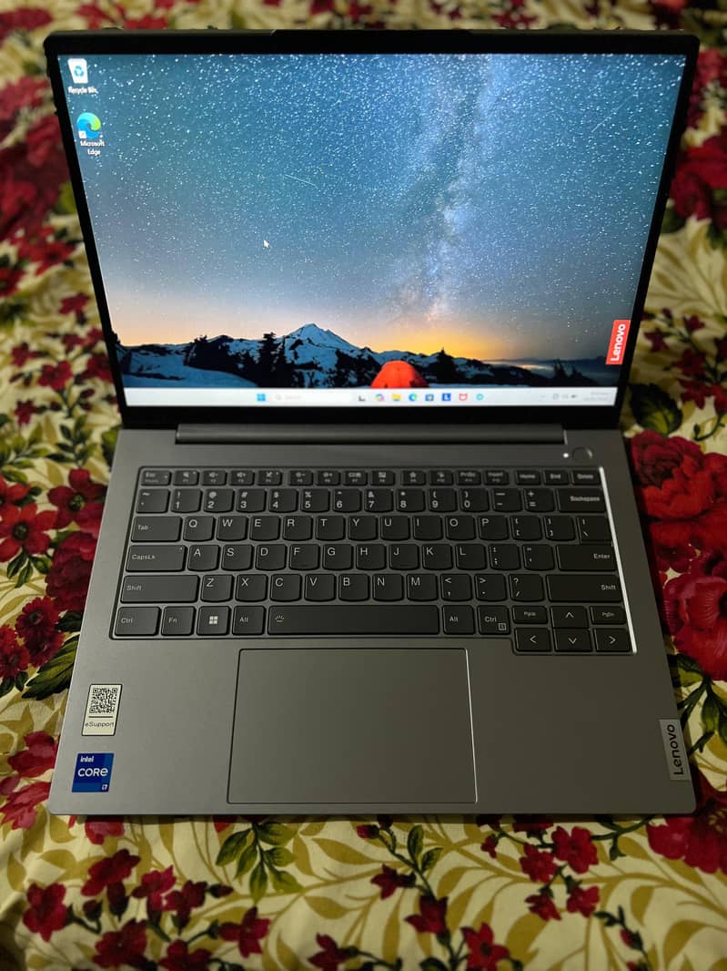 Lenevo CM Laptop - Laptops - 1106431927