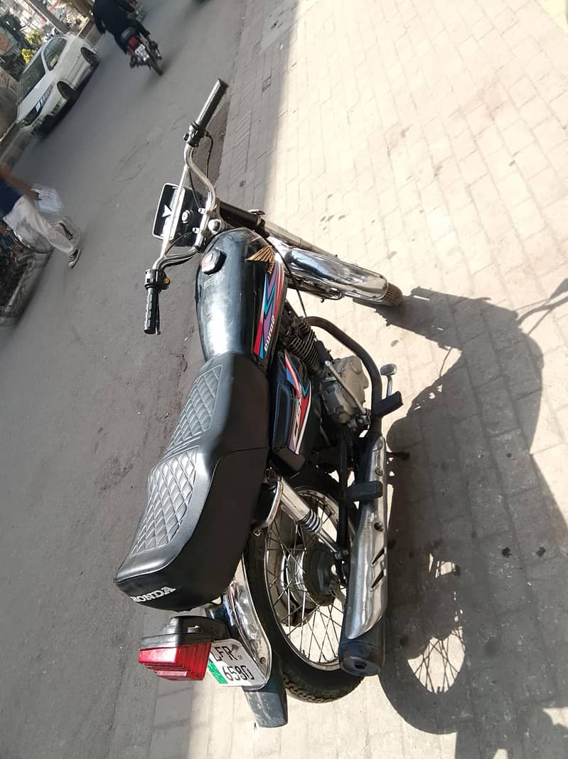 Crown 125 model 2019 - Standard - 1106444866