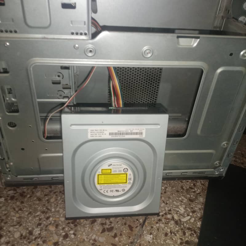 ZooStorm Pc Case (CD Drive included) - Bags & Cases - 1106464138