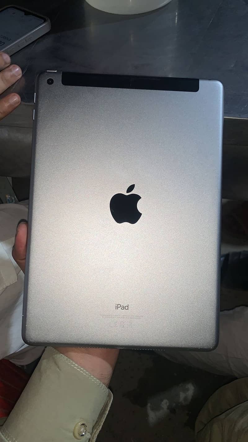 APPLE IPAD 6TH GEN 128GB (TABLET) - Tablets - 1106474313