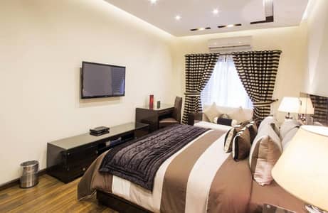 Own a Luxury 400 sqft Residential Apartment on Main MM Alam Road | 35% ...