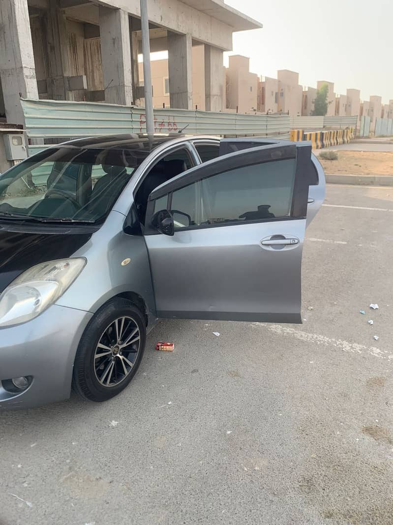 Toyota vitz 2007 - Cars - 1106564650