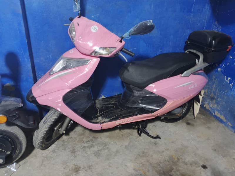 suzuki japanese 49cc fuel scooties - Scooty & Scooters - 1097252373