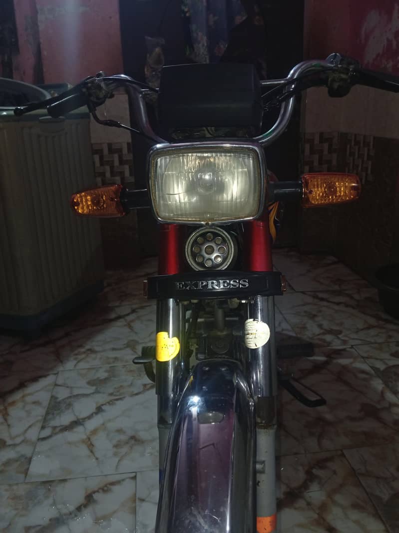 express bike 2021 model. applied - Standard - 1106622875