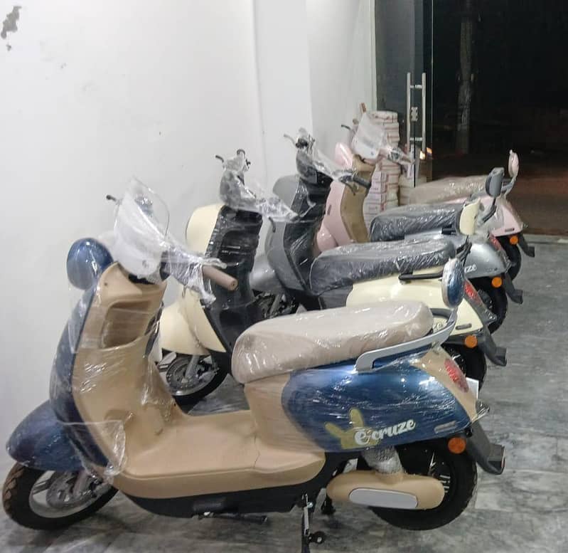 Ecruze scooty / electric scooty / electric bikes /ev bikes available ...
