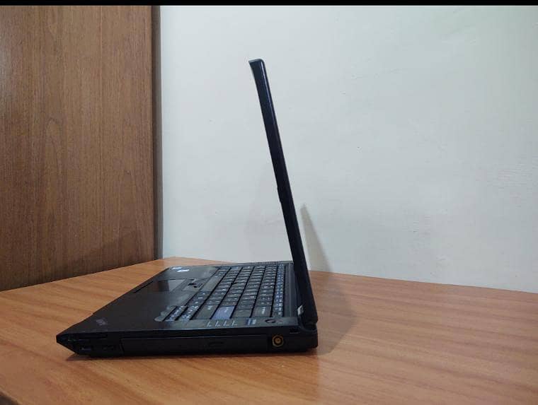 Lenovo Thinkpad Slim Laptop In Good Condition. - Laptops - 1106729504