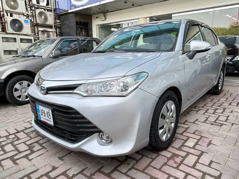 Toyota Axio Hybrid 2015/19 - Cars - 1106746515