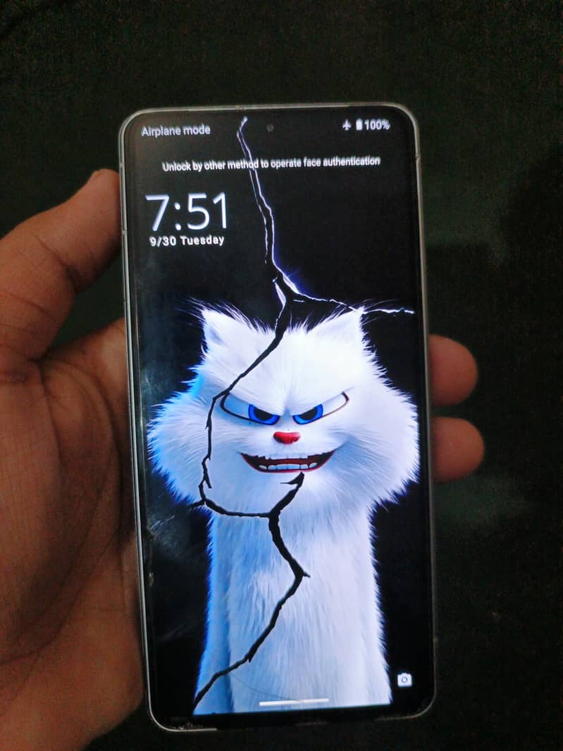 Sharp Aquos r7 - Mobile Phones - 1106851908