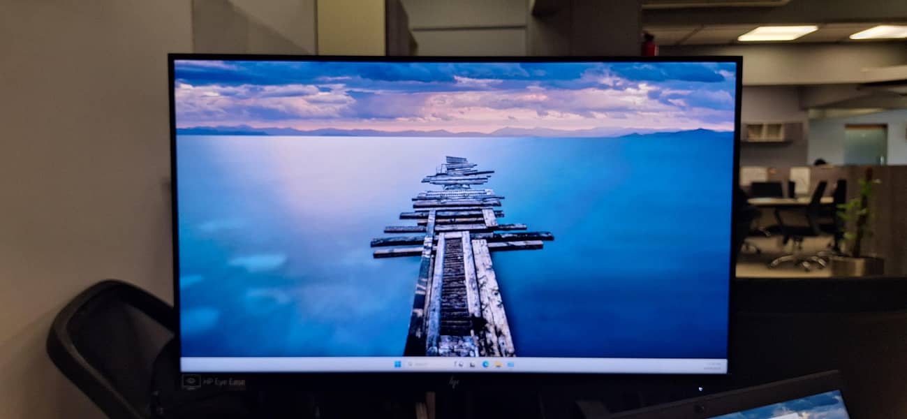 24 inch HP Borderless Monitor - Excellent 10/10 ondition - Computer ...