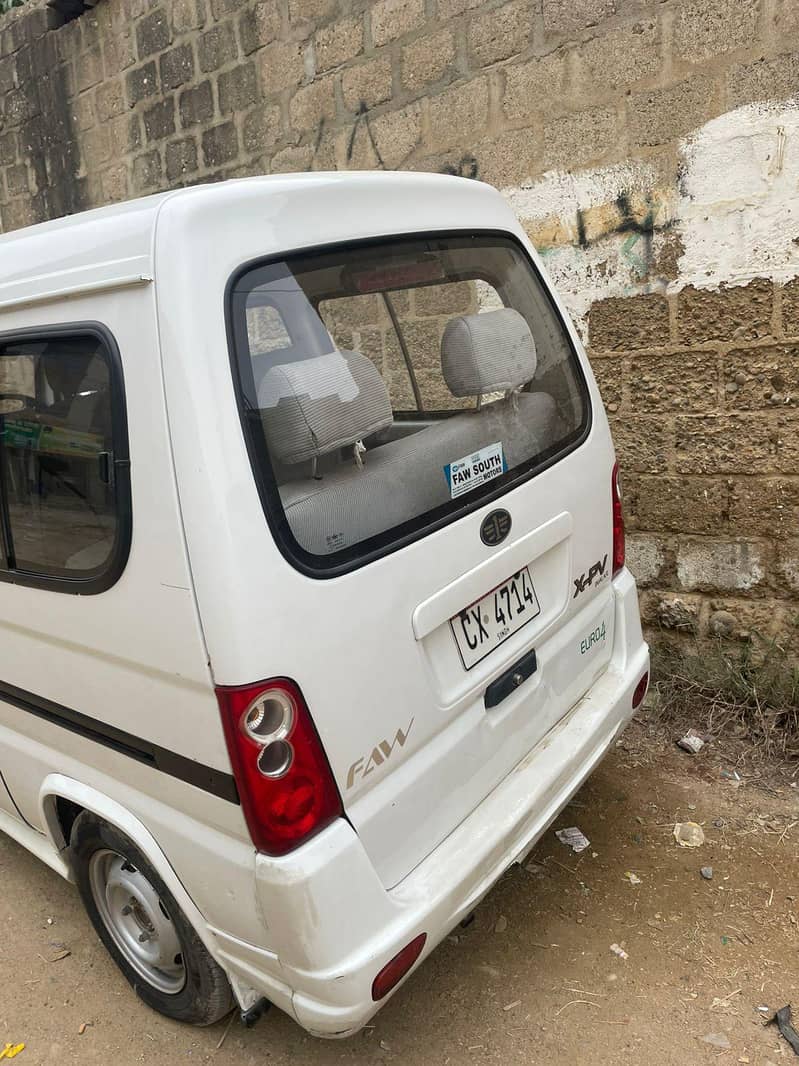 XPV DUAL AC X-PV 2018 MODEL . just buy and drive - Cars - 1107004933