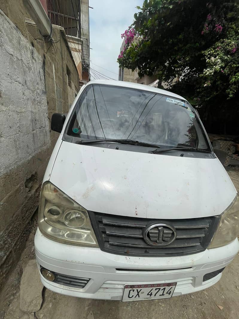 XPV DUAL AC X-PV 2018 MODEL . just buy and drive - Cars - 1107004933