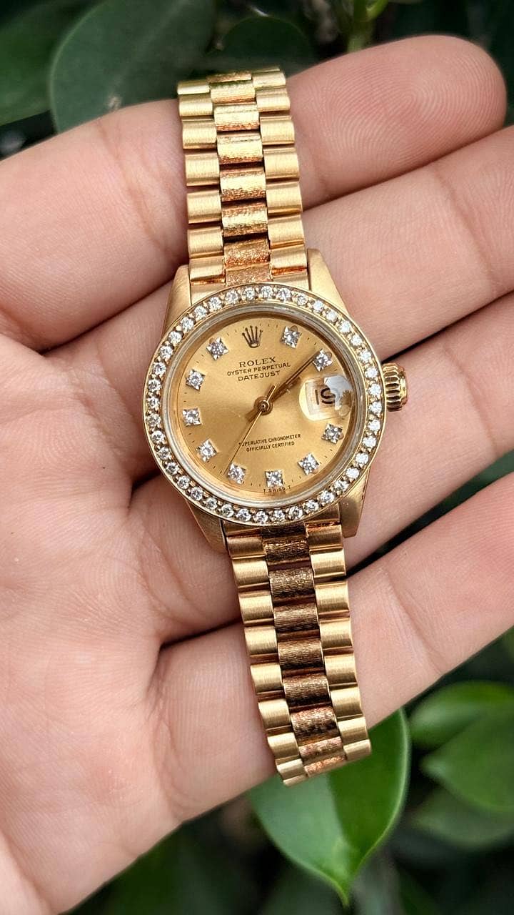 WATCH BUYER / Rolex President Chopard Happy Diamonds Breitling Avenger ...