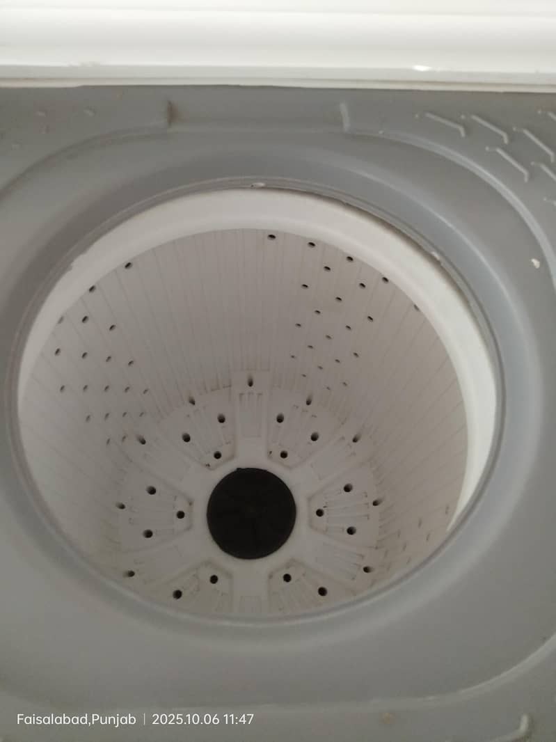 Pure White Plastic Body Dryer / Spinner - Spin Dryer - 1107073311