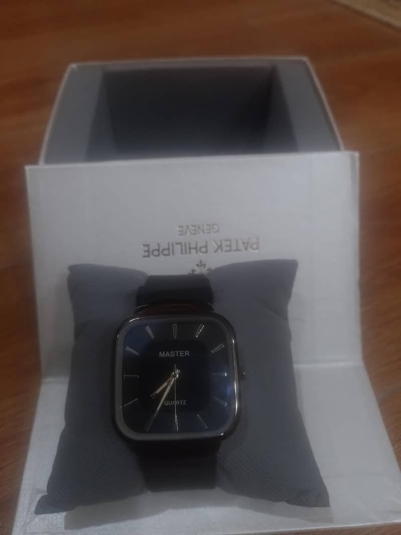 The Modern Classic: MASTER Geneva Quartz Watch - Watches - 1107094455