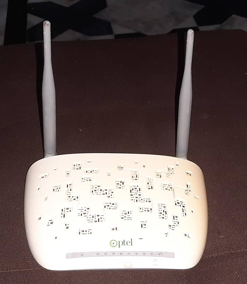 Router For Sale - Networking - 1107300386