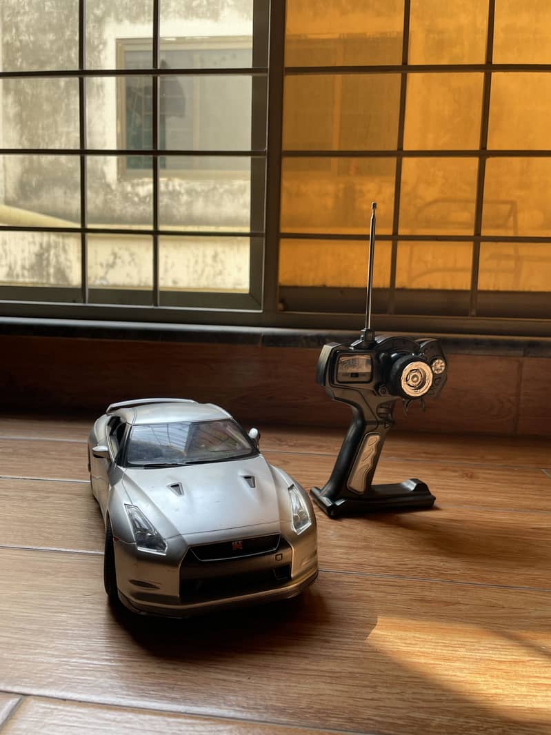 RC car Nissan gtr - Toys - 1107324779