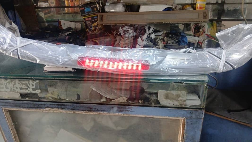 Hyundai Santro diggi spoiler 03228024104 - Other Parts - 1107344482