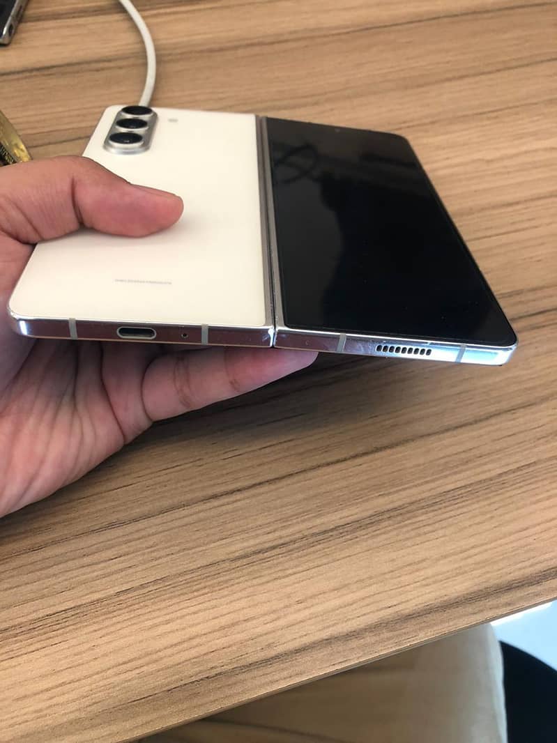 Samsung Fold 5 512GB - Mobile Phones - 1107346477