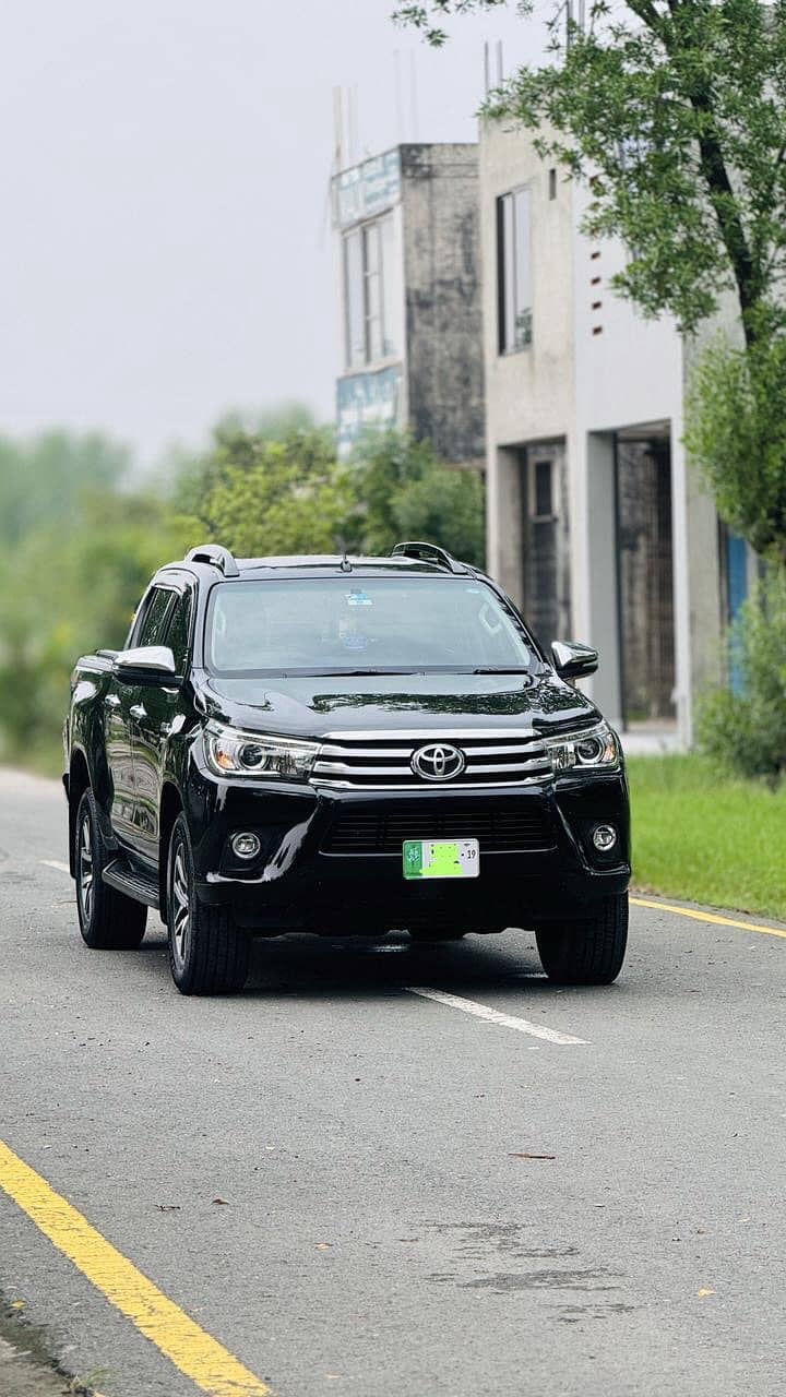 Toyota Hilux 2019 - Cars - 1107348872