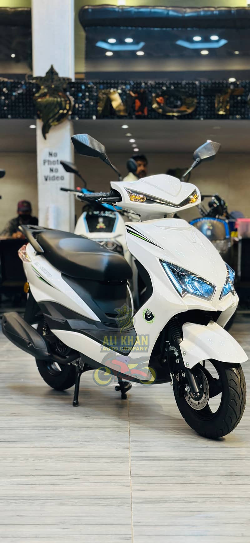 SCOOTY SCOOTER EV METRO EVEE YADEA REVOO AIMA RAMZA OKLA GENZ NISA M3 ...