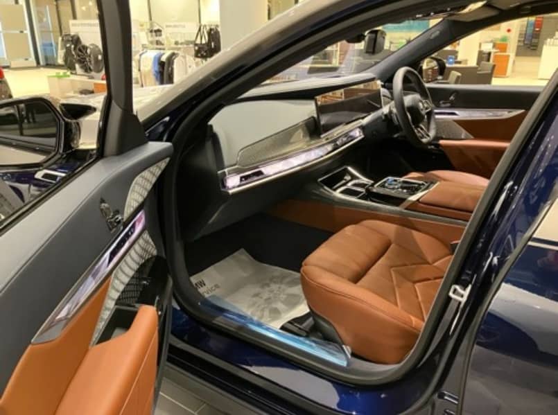 BMW i7 M70 Pro - 2025 - Cars - 1107362691