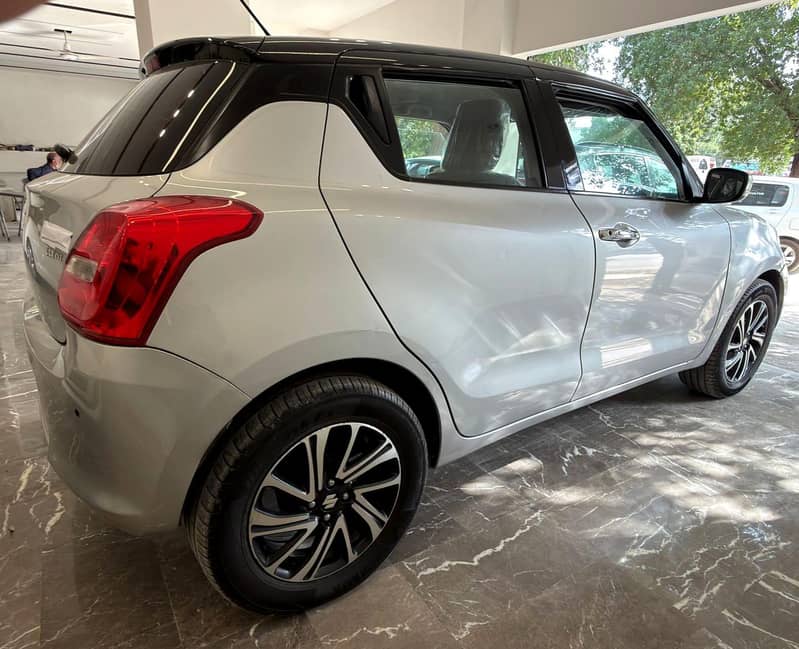 Suzuki Swift GLX CVT Model 2022 - Cars - 1107365042