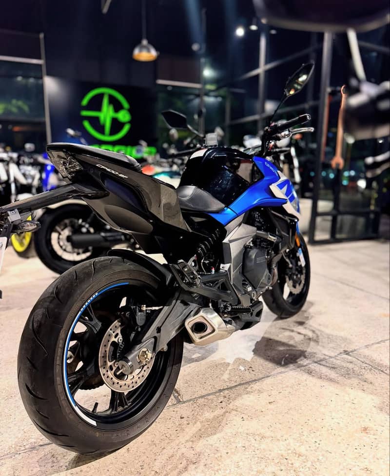 CF MOTO 400NK | Model 2022 | CF MOTO In Bikes | Total Genuine - Sports ...