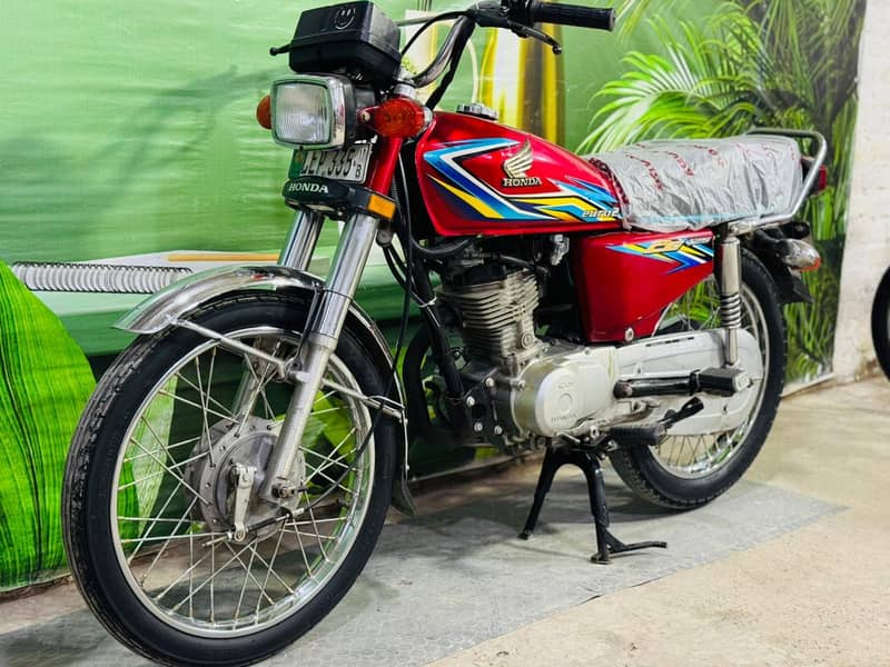 2018 model 125 - Standard - 1107489164