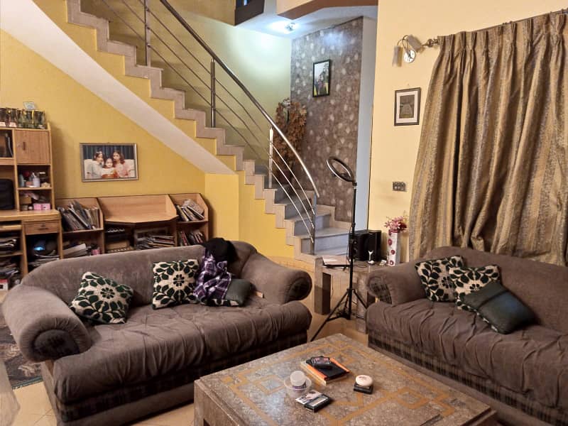 One Kanal Used Modern Design Full Basement 7-Bedroom Bungalow For Sale ...