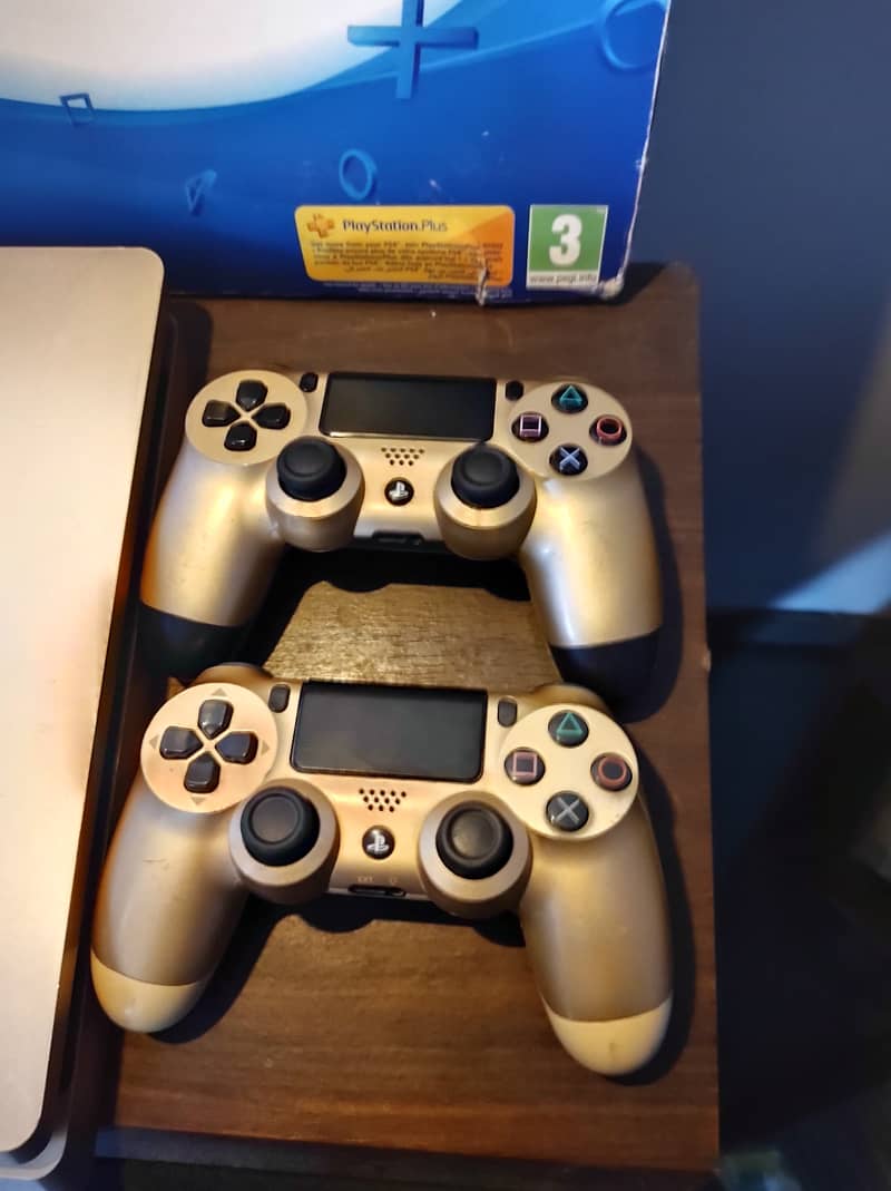 PS4 Golden Edition - Gaming Consoles - 1107548318