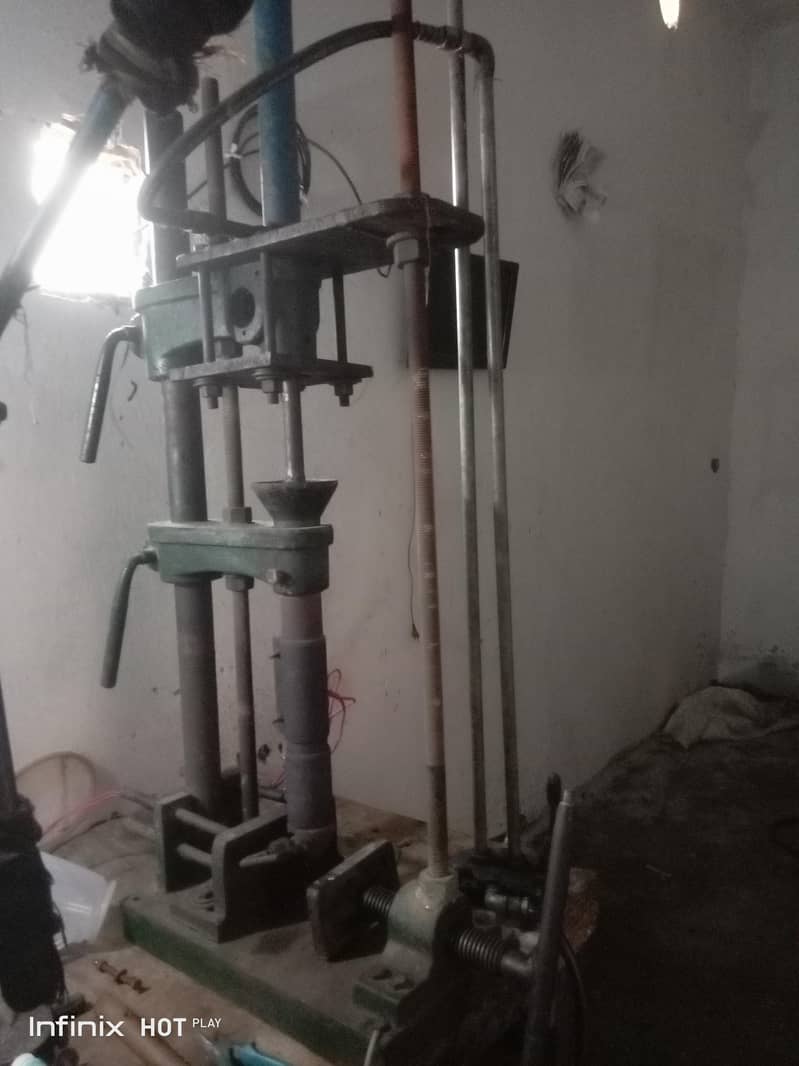 hand molding machine - Other Business & Industry - 1107557746