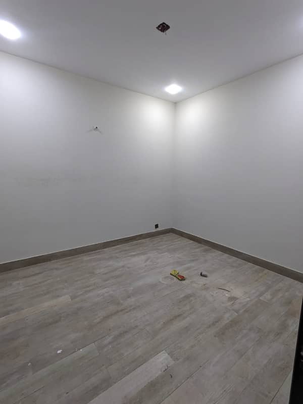 Ground Floor For Rent - Portions & Floors - 1107590985