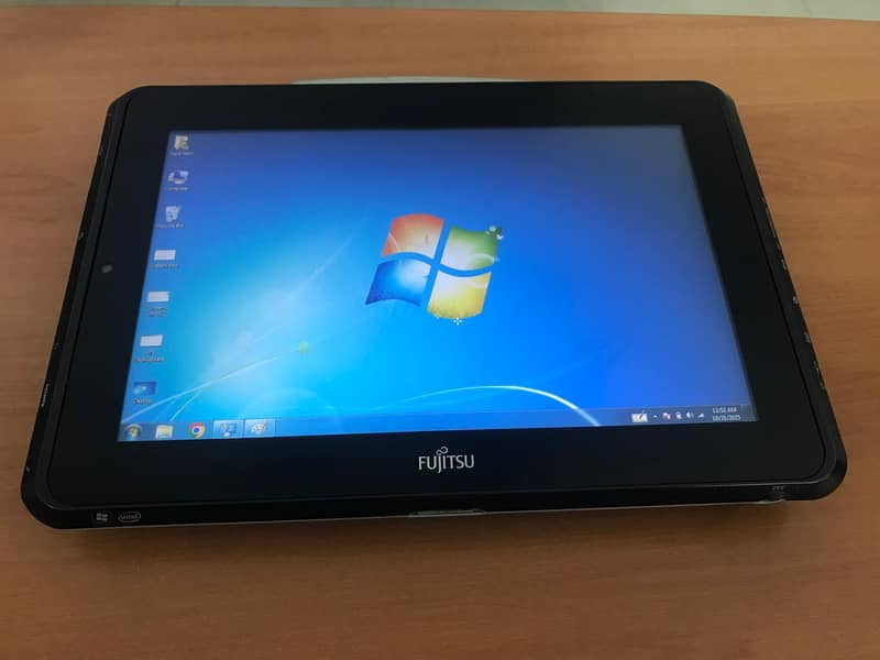 Fujitsu Stylistic Q550 (Windows Tablet) - Laptops - 1107606468