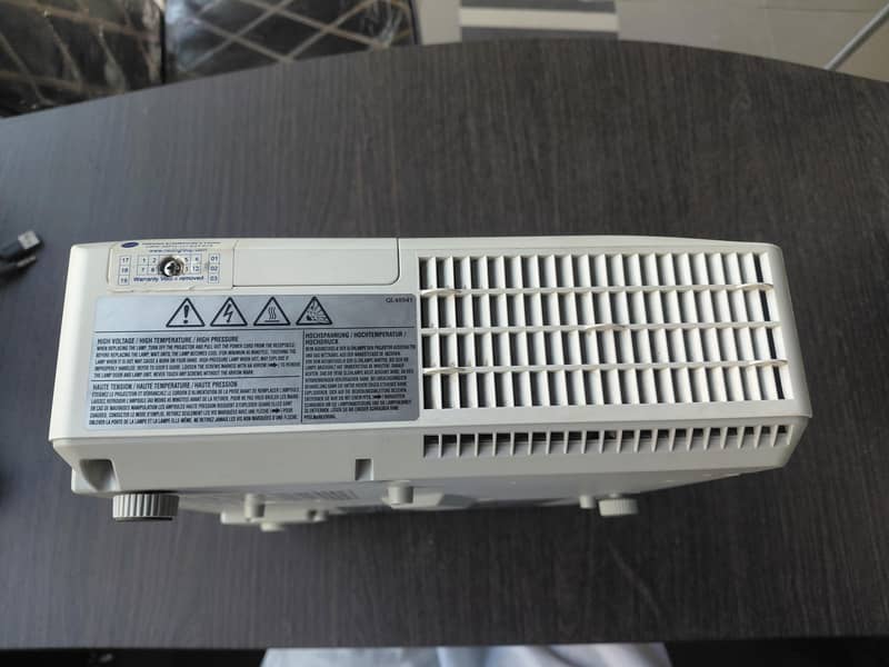 Hitachi original Japanese projector without lamp - Home Theater Systems ...