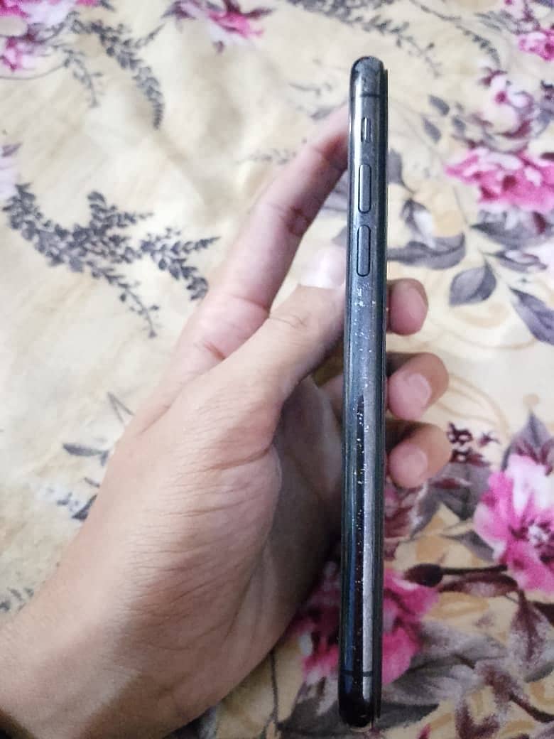 Iphone x 256 gb pta official approved - Mobile Phones - 1107694166