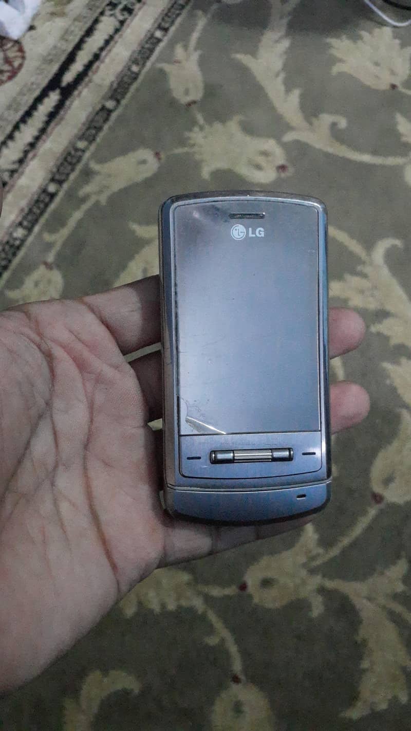 LG slide - Mobile Phones - 1106484593