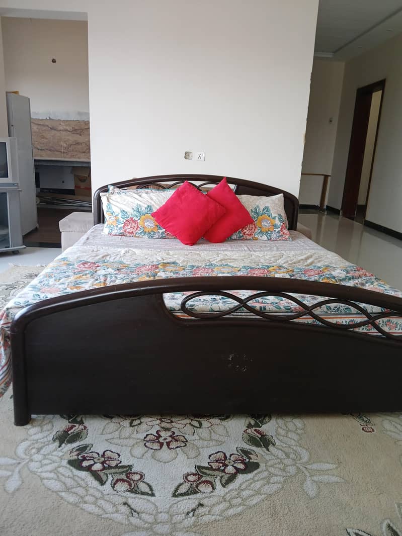 Used Bed For Sale - Solid Wood - Beds - 1107736932