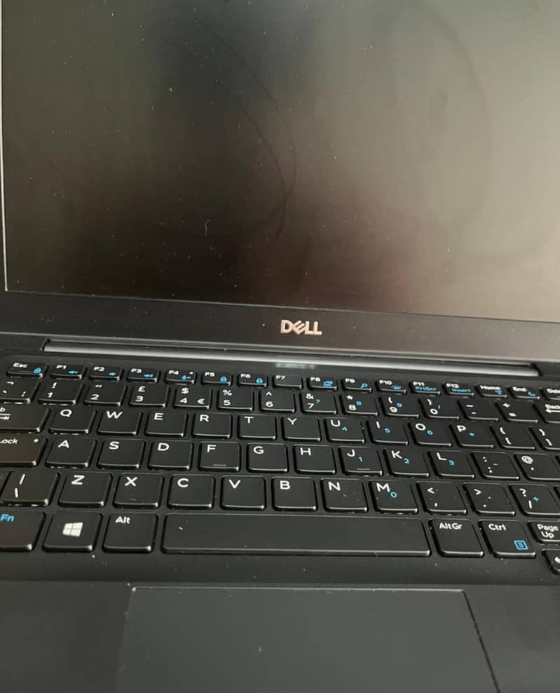 Dell i5 7th Generation - Laptops - 1107742721