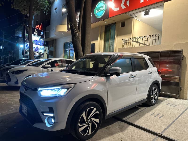 Raize 2020 Z |360 Cams| Apple Car Play| BSM| Rocky 2021 G PACKAGE PKG ...