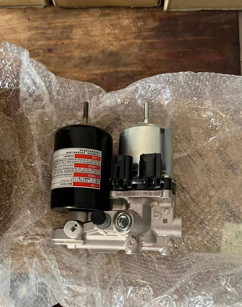 ABS motar Toyota aqua abs unit prius abs unit motar axio abs fielder ...