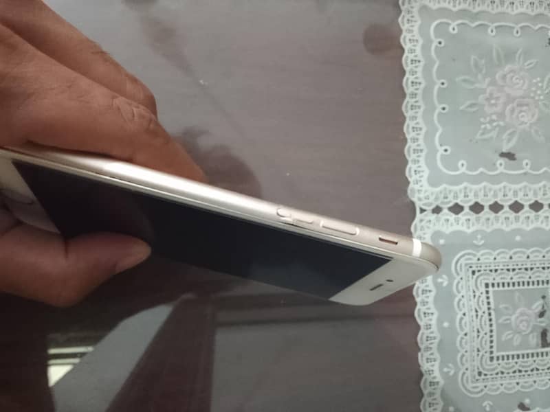 iPhone 6 - Mobile Phones - 1107754855