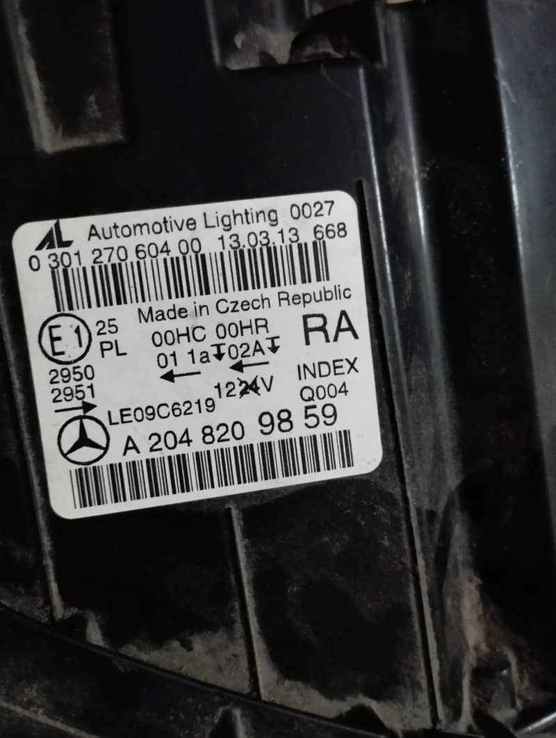 Mercedes Benz c180 - Lights - 1107781737