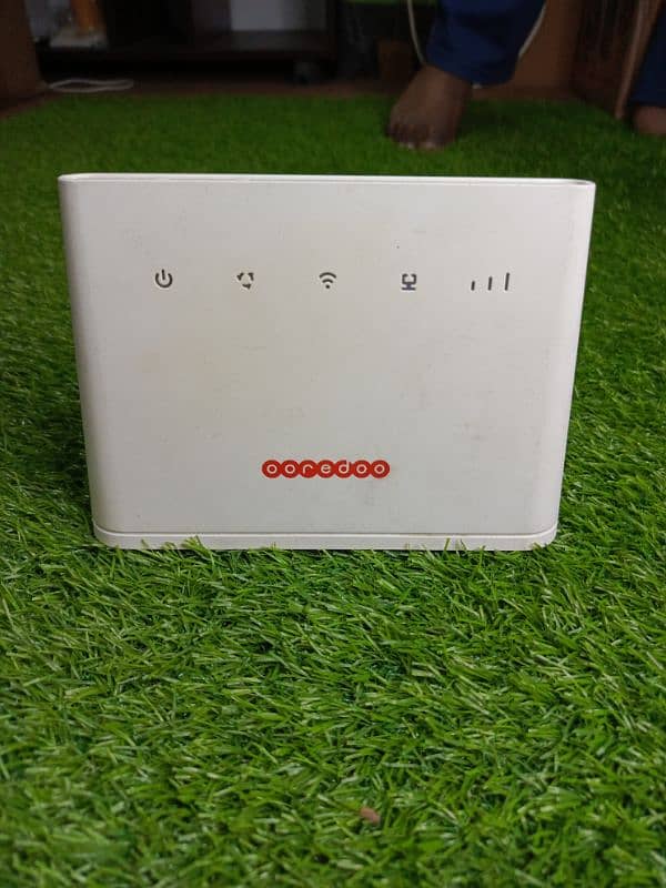 Huawei | B310s-927 4G 150Mbps LTE CPE WiFi Router - Networking - 1107922220