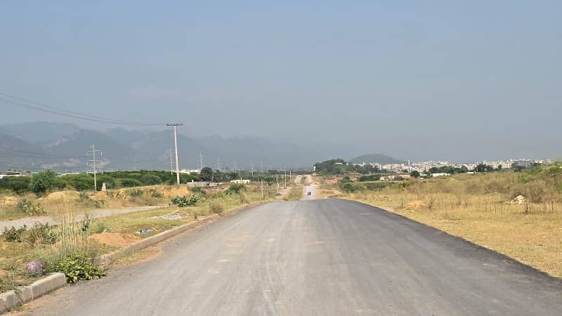 9 MARLA (30x70) ,70 FT STREET,CORNER PLOT FOR SALE. . . - Land & Plots ...