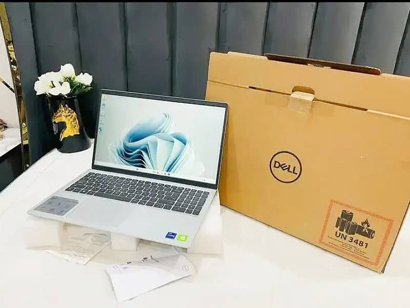 Dell laptop Core i7 12th Generation ` apple i5 10/10 i3 perfect work ...
