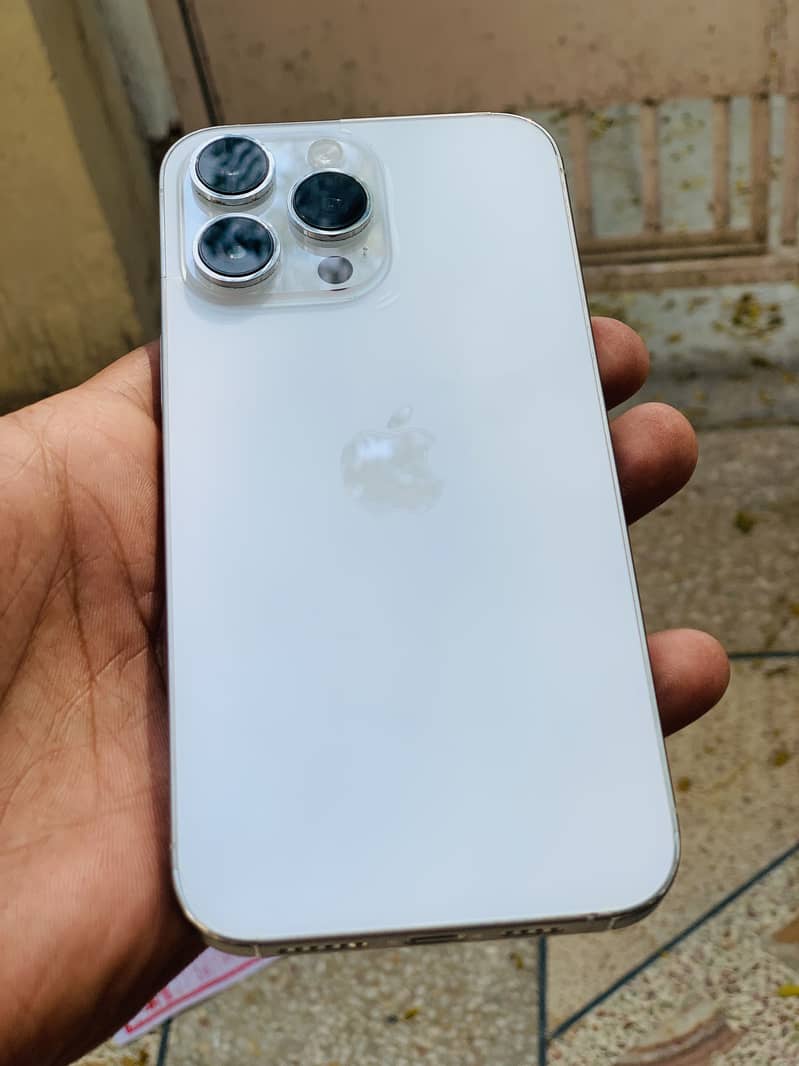 iPhone 12 Pro max 88% health - Mobile Phones - 1106691125