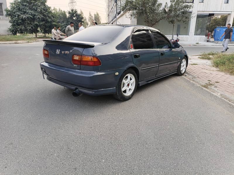 Dolphin 1995 - Cars - 1108029955