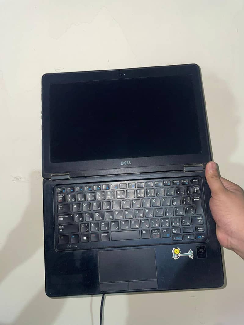 latitude e7250 i5 5th gen 256gb ssd - Laptops - 1108050891