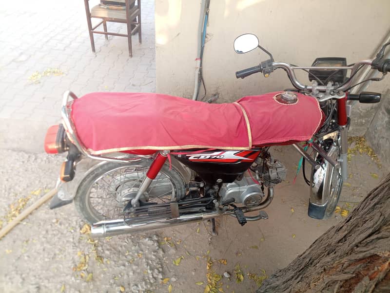 Honda Motorcycle CD 70 - Standard - 1108059717